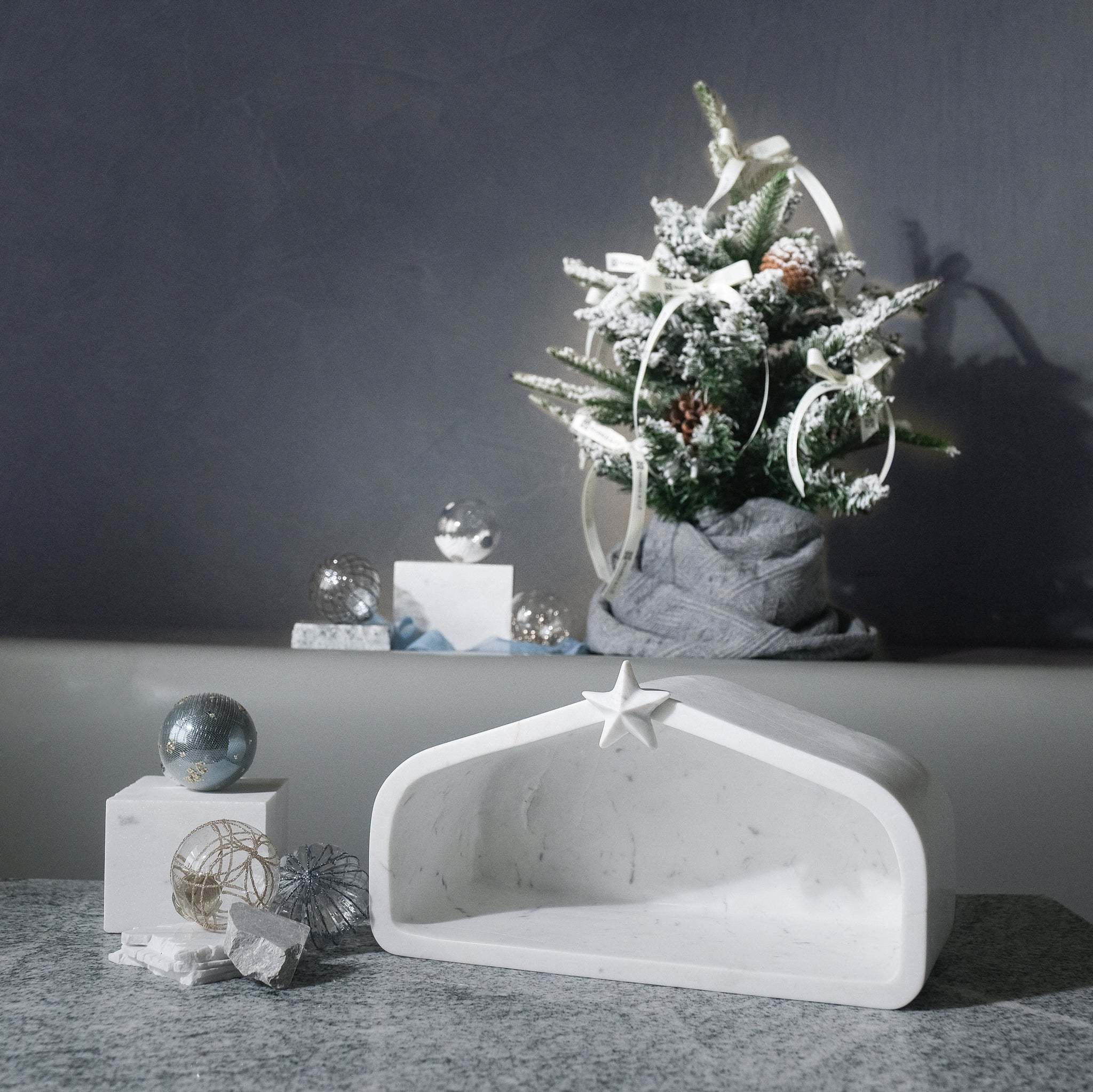 Nativity Scene – The Light of Christmas in Marble – Marble & Co.